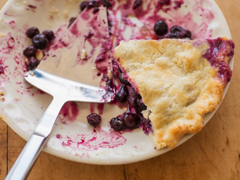 7 Fun Facts About Chef Sherry Yard | Buddy vs. Duff | Food Network