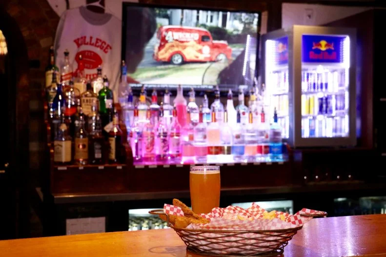 18 Best College Bars | Food Network