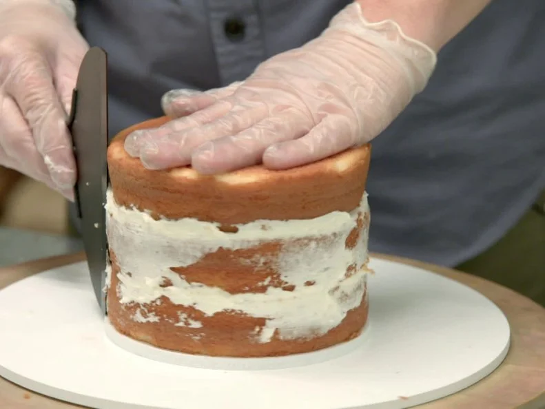 Buddy Vs Duff: Making Cakes with the Ace of Cakes | Food Network