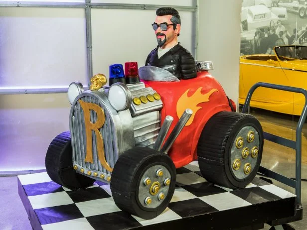 Buddy Vs. Duff: Crowning the King of Cake | Food Network