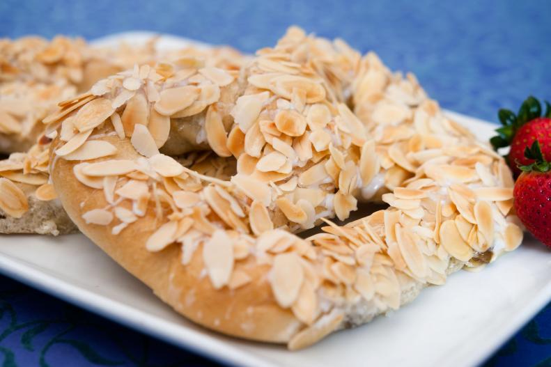 The Best Restaurants in Disney World’s Epcot | Restaurants : Food ...