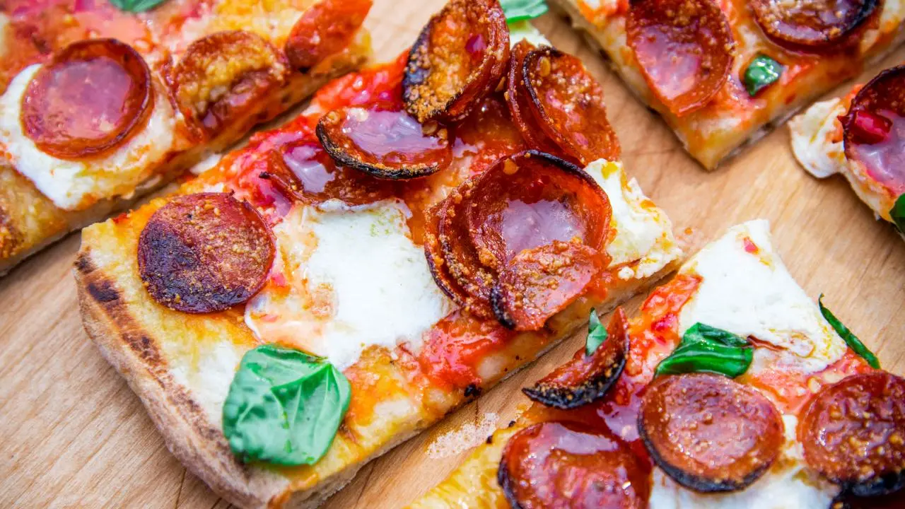 Tenderoni Grilled Pizza Recipe | Food Network