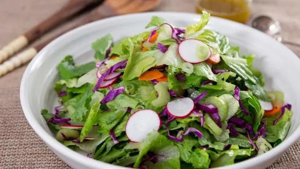 Mom's Simple Salad Recipe | Naomi Pomeroy | Food Network
