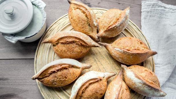 Pancito Potosí: Rolls Recipe | Zachary Golper | Food Network