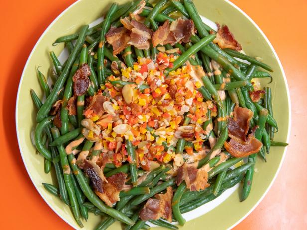 Greg's Groovy Green Beans Recipe | Ree Drummond | Food Network