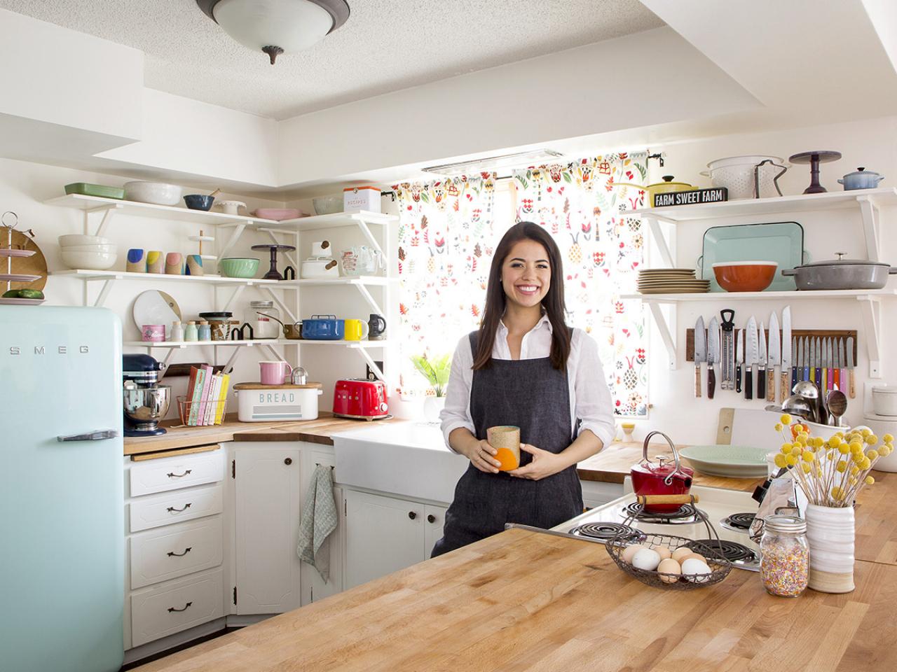 Star Kitchen: Molly Yeh: Food Network | Food Network