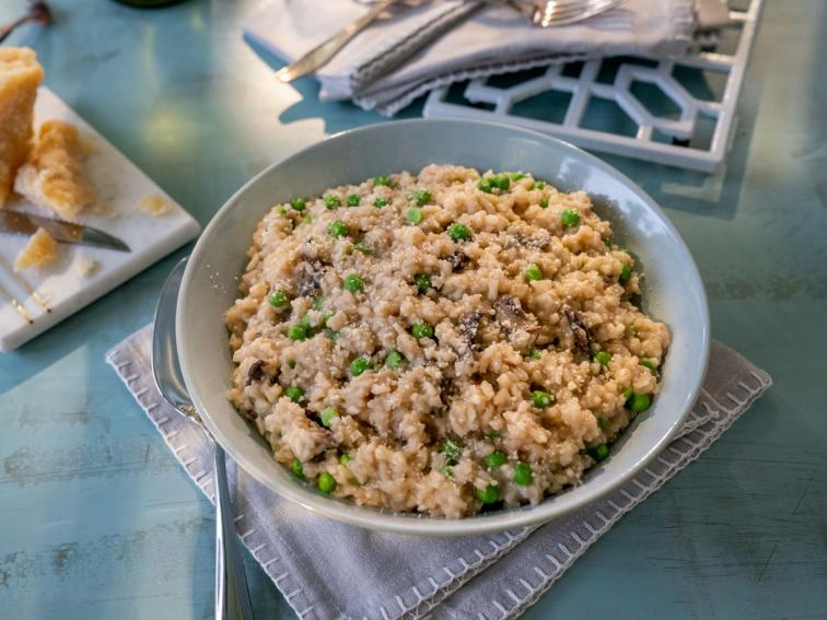 Risotto with Mushrooms and Peas Recipe | Kardea Brown | Food Network