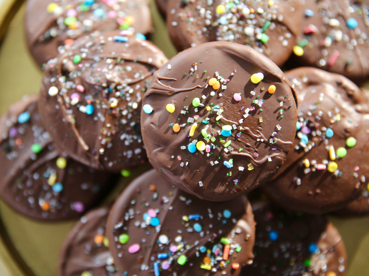 Chocolate Mint Sandwich Cookies Recipe - Chef's Resource Recipes