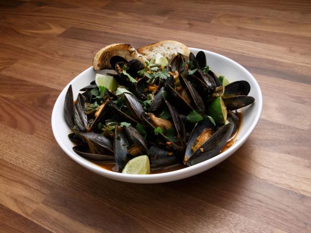 Mussels-O-Miso Recipe | Alton Brown | Food Network