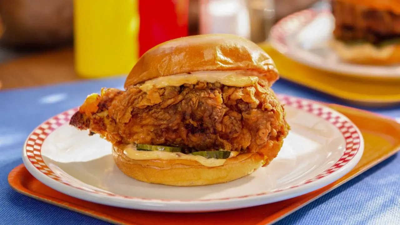 Sunny's Spicy Chicken Sandwich Remake Recipe | Sunny Anderson | Food ...