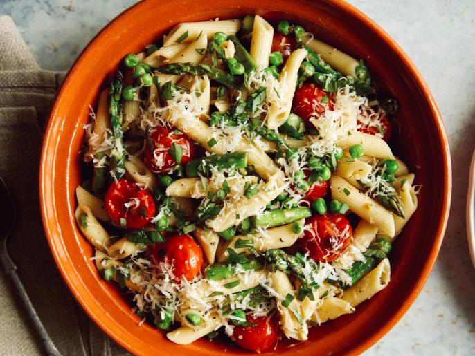 Penne with Asparagus and Cherry Tomatoes (Spring) Recipe | Giada De Laurentiis | Food Network
