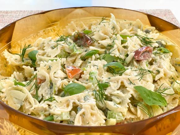 Picnic Pasta Recipe | Giada De Laurentiis | Food Network