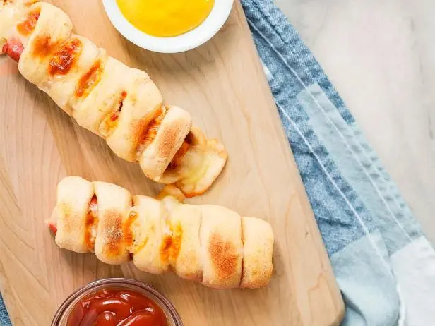 Cheesy Pizza Hot Dogs Recipe | Catherine McCord | Food Network