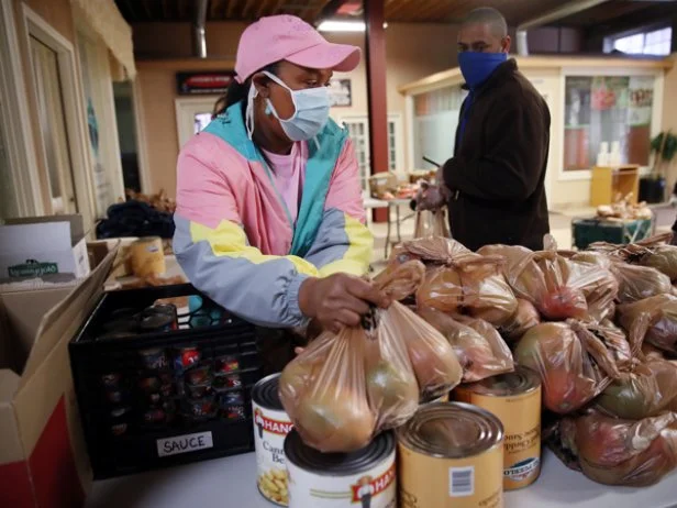 Ways to Give Back This Thanksgiving | Food Network