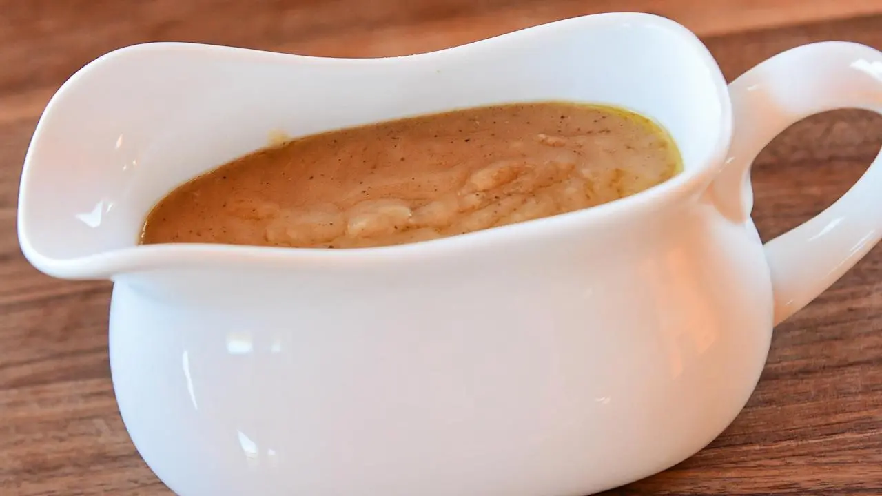 Classic Gravy Recipe | Ree Drummond | Food Network