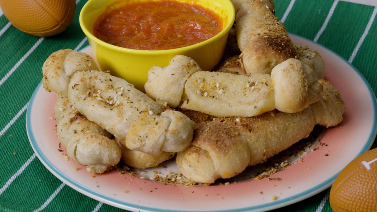 Stuffed Cheesy Pizza Bones Recipe | Food Network Kitchen | Food Network