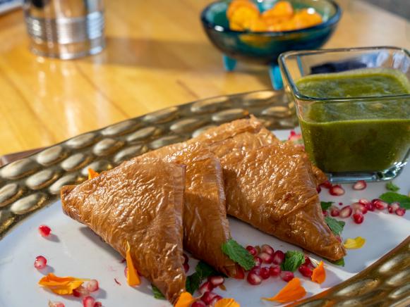 Goat Lukhmi with Mango Mint Chutney Recipe | Maneet Chauhan | Food Network