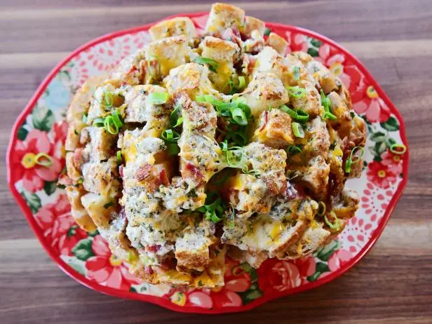 Bacon Ranch Cheesy Bread Recipe | Ree Drummond | Food Network