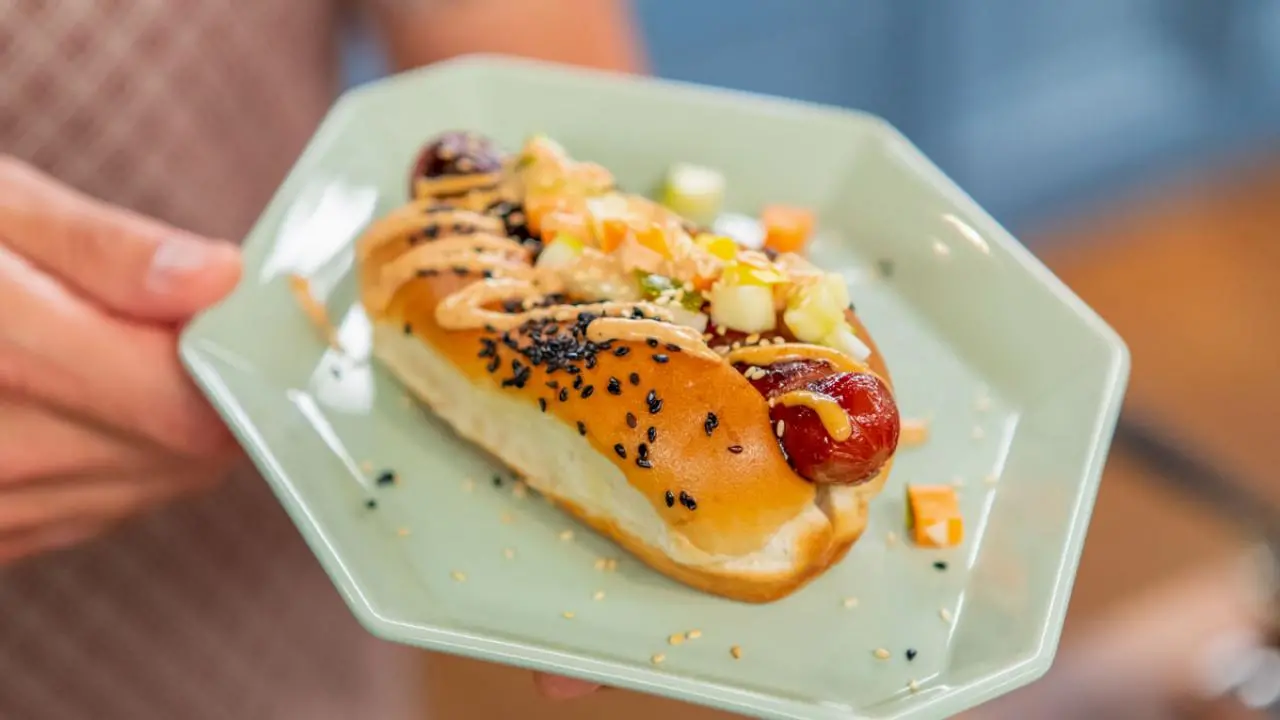 Hibachi-Style Hot Dog Recipe | Jeff Mauro | Food Network