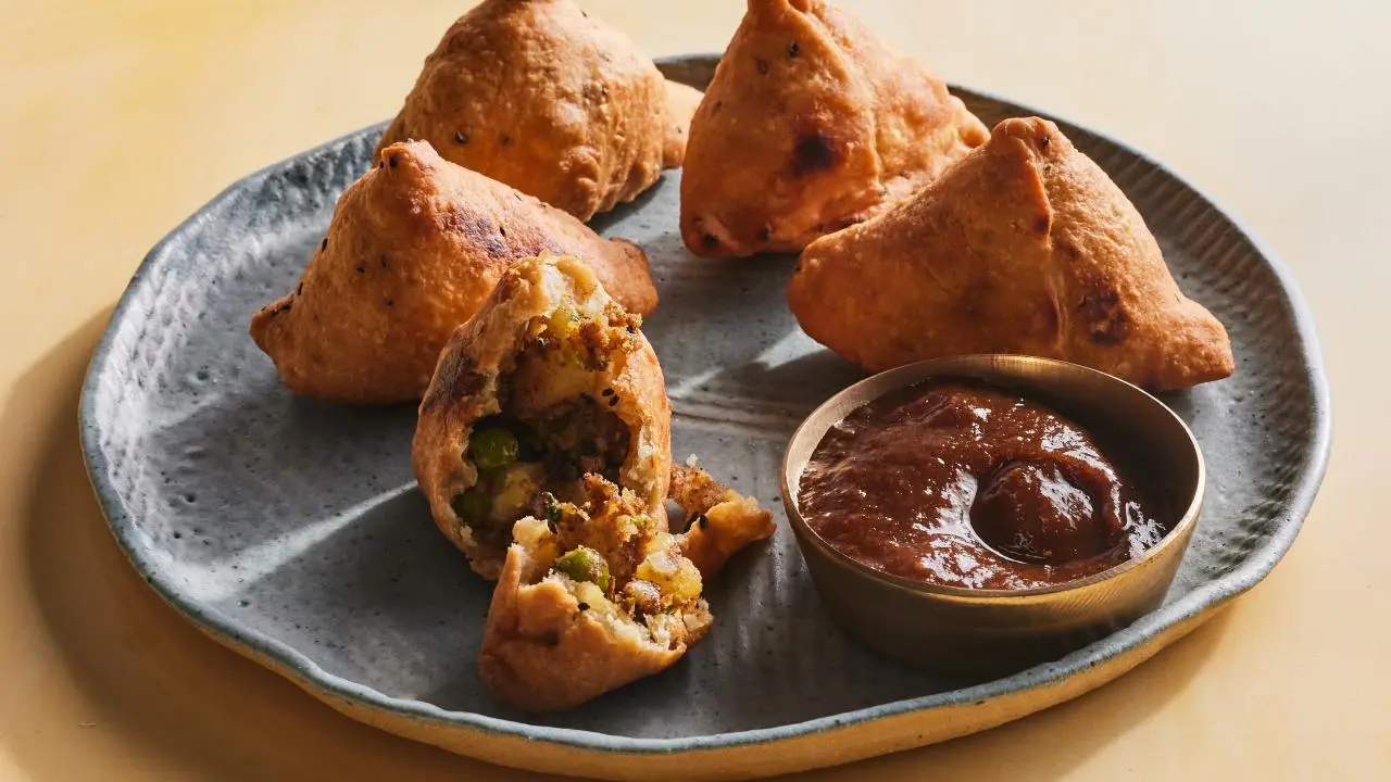 Samosas with Tamarind-Date Chutney Recipe | Food Network Kitchen | Food ...