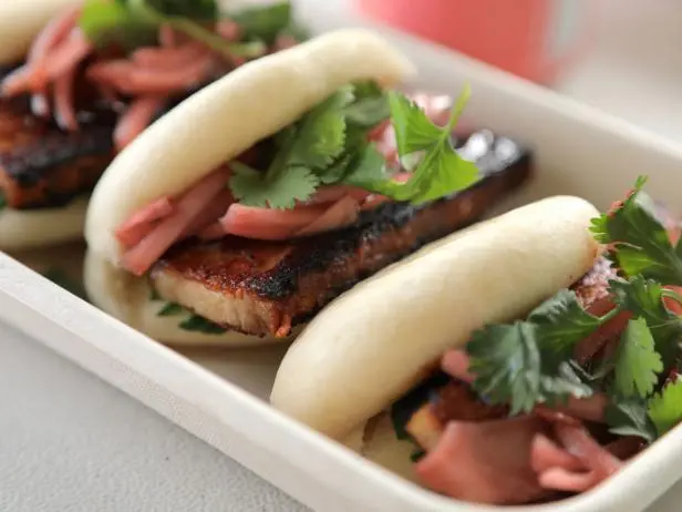 Crispy Pork Belly Bao Buns Recipe | Food Network