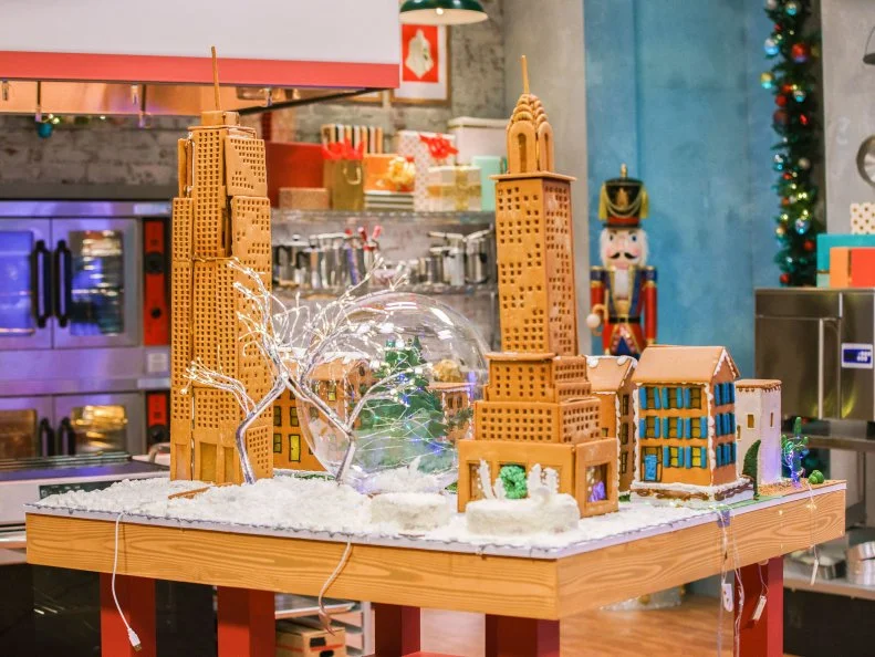 These Holiday Baking Championship: Gingerbread Showdown Creations Will ...