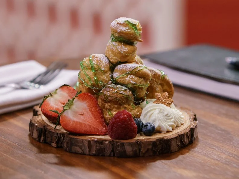 These Holiday Baking Championship: Gingerbread Showdown Creations Will ...