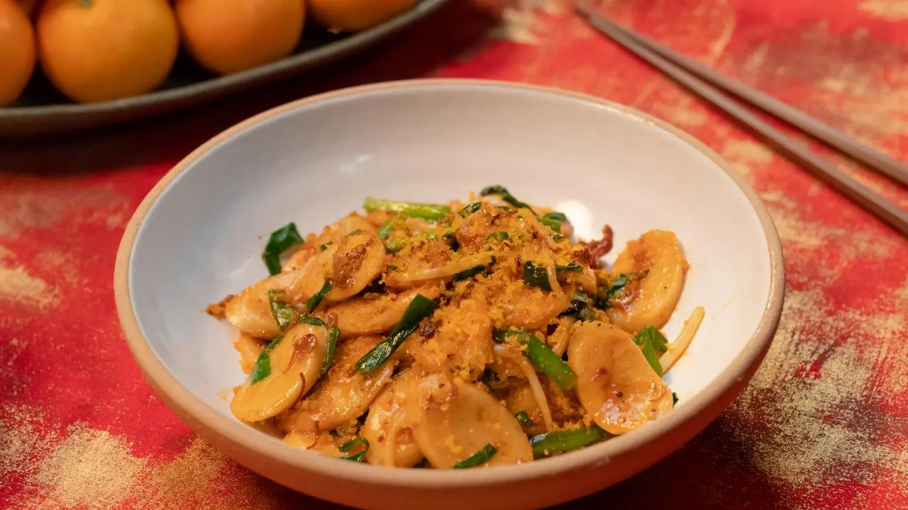 Stir-Fried Rice Cakes with XO Sauce Recipe | Food Network