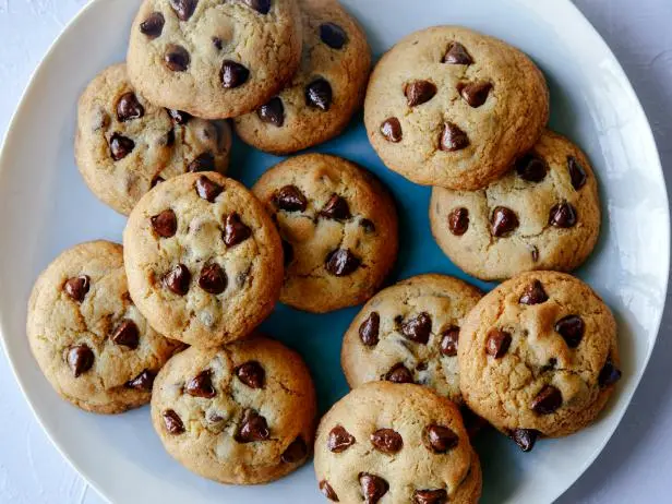 Small Batch Chocolate Chip Cookies Recipe | Food Network Kitchen | Food ...