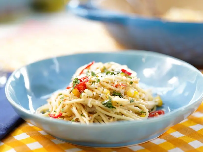 Cacio e Pepe with Fresh Corn Recipe | Katie Lee Biegel | Food Network