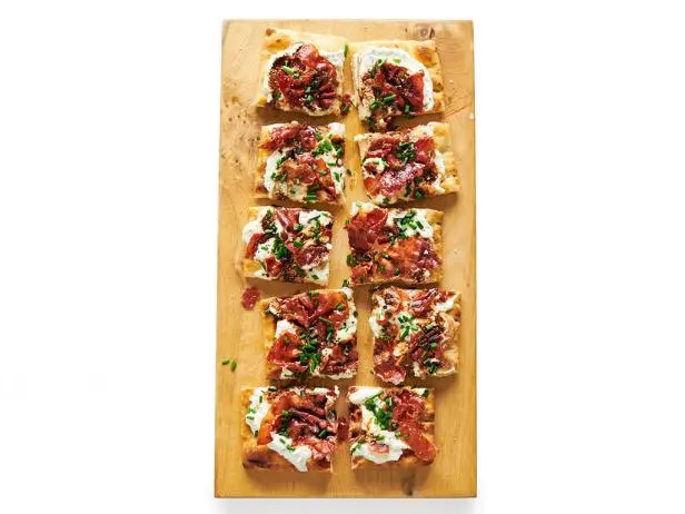 Grilled Flatbread with Crispy Prosciutto, Ricotta and Vincotto Recipe ...