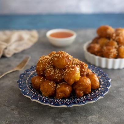 How To Make Luqaimat Recipe | Deporecipe.co