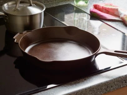 how to prepare cast iron skillet for first use