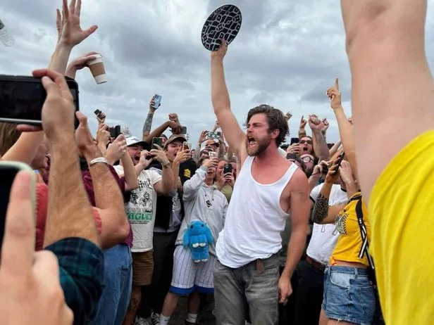 Philadelphia Man Eats a Whole Rotisserie Chicken Every Day for 40 Days ...