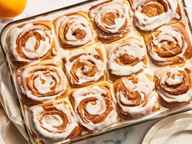 cinnamon roll description