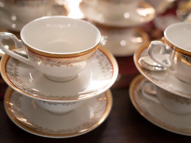 A Guide to Tea Etiquette in the Gilded Age | FN Dish - Behind-the ...