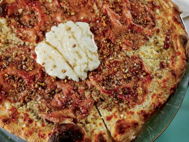 Thud Butt Pizza Recipe | Food Network