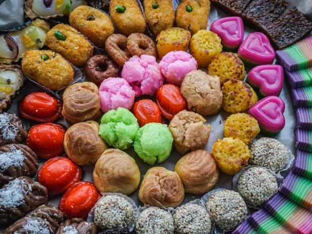 An Essential Guide to the World of Rice Cakes | Global Flavors | Food ...