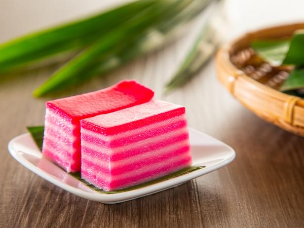 An Essential Guide to the World of Rice Cakes | Global Flavors | Food ...