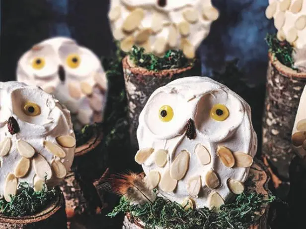 Hedwig Meringues Recipe | Food Network