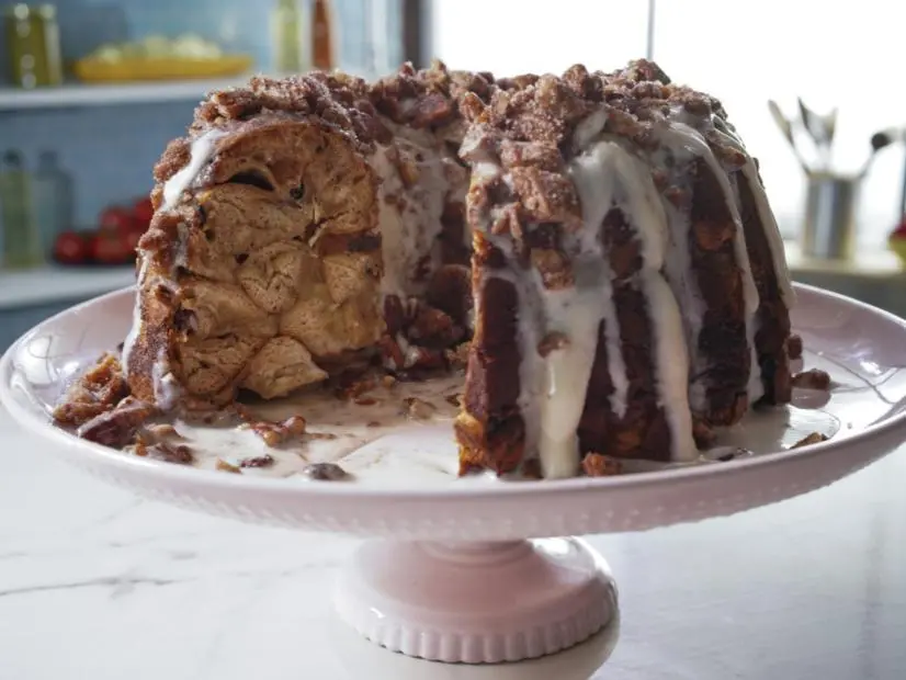 Cinnamon Raisin Bagel Bake Recipe | Katie Lee Biegel | Food Network