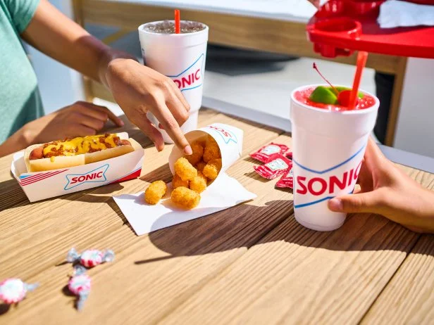 7 Restaurant Freebies and Deals for the Teachers in Your Life | Food ...