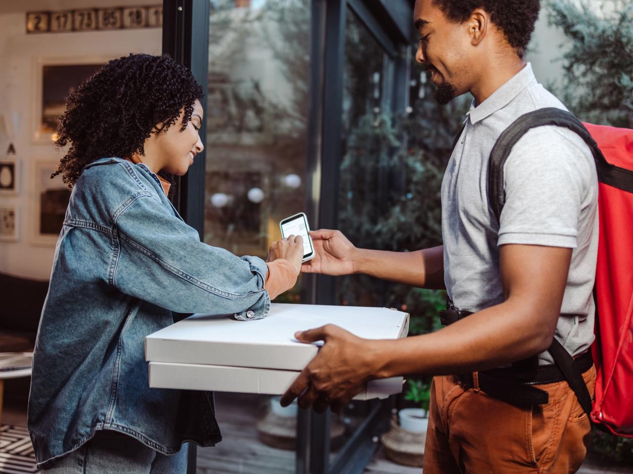 Uber’s New Student Membership Program Makes Delivery Deals Sweeter | FN ...