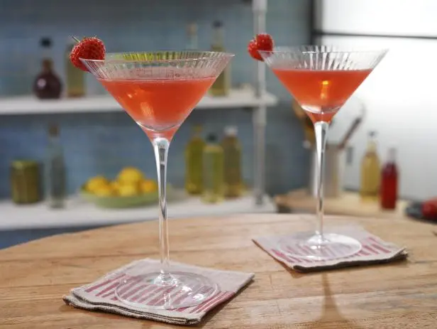 Strawberry Saketini Recipe | Geoffrey Zakarian | Food Network