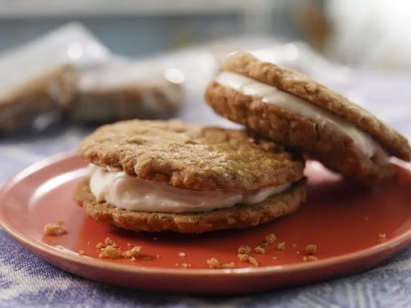 Sunny's Brown Butter Oatmeal Cream Pies Recipe | Sunny Anderson | Food ...