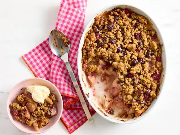 Pear-Raspberry Crumble with Chocolate-Oat Topping Recipe - Chef's ...