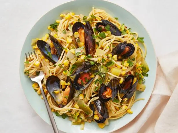 how to cook mussels in pasta