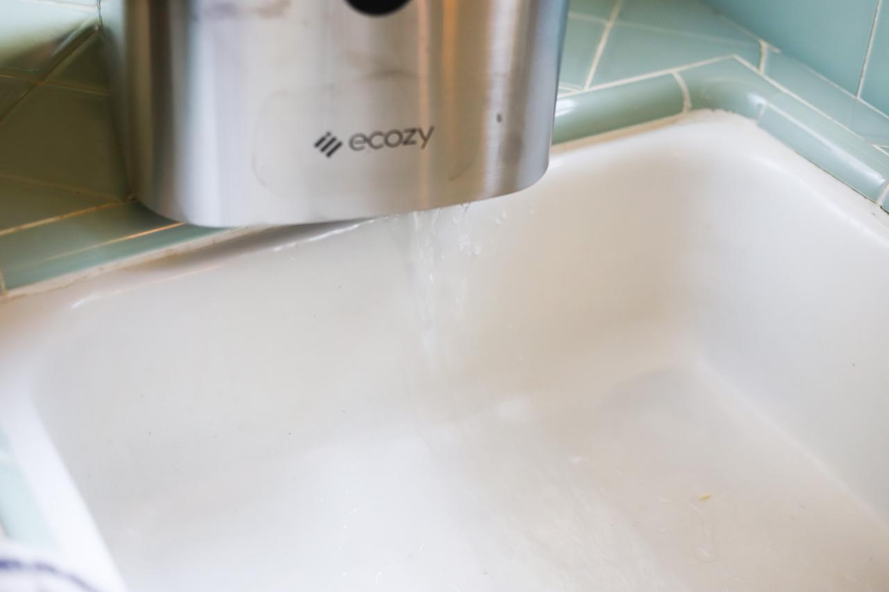 6 Best Countertop Ice Makers 2024 Reviewed | Shopping | Food Network