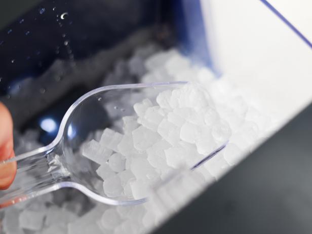 6 Best Countertop Ice Makers 2024 Reviewed | Shopping | Food Network