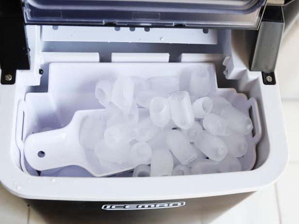 6 Best Countertop Ice Makers 2024 Reviewed | Shopping | Food Network